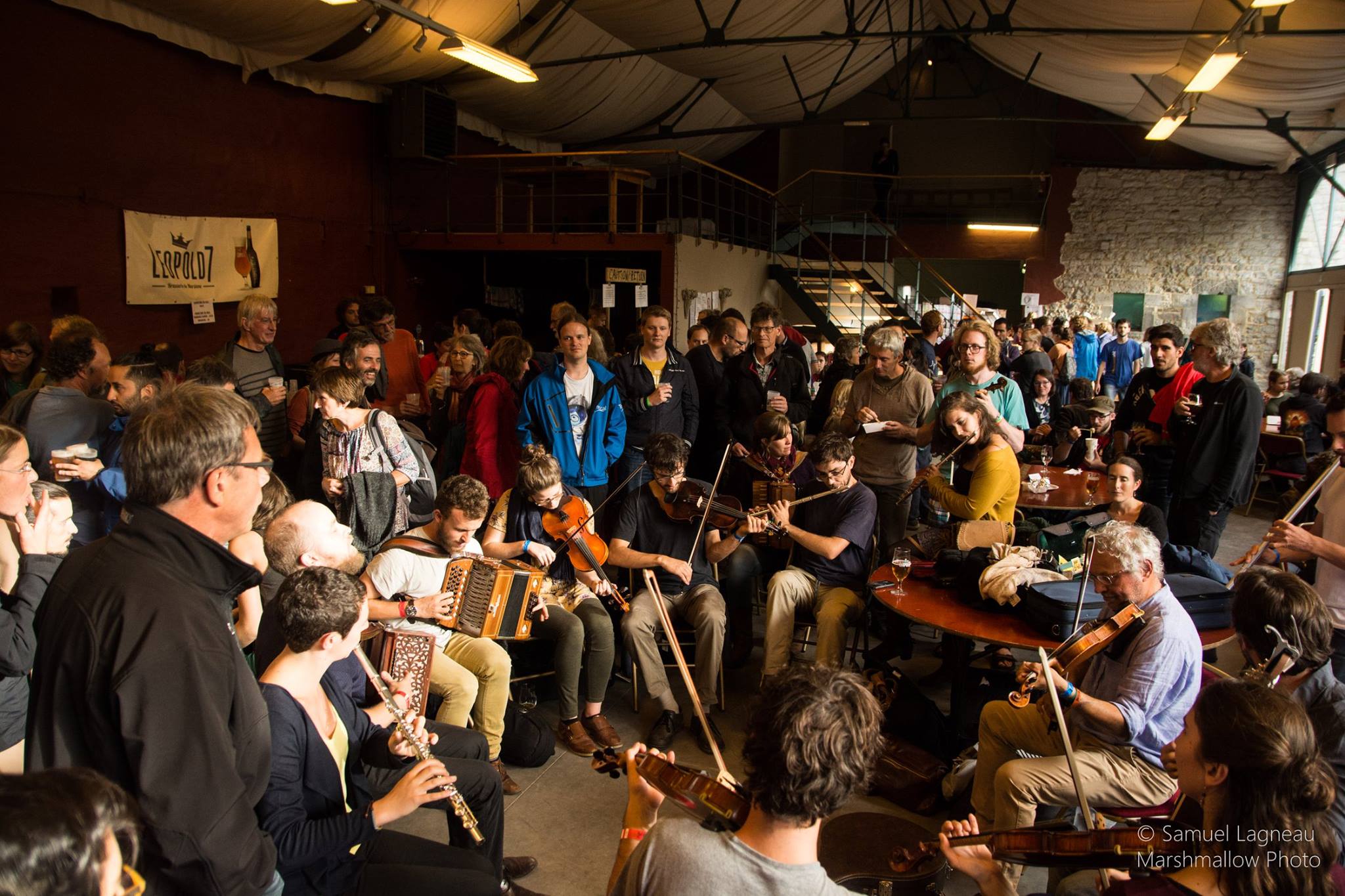 10 bonnes raisons de se mettre au bal folk - Creactiviste - la danse ...